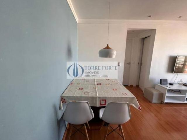 Apartamento com 2 dormitorios 1 vaga, varanda na Chacara California