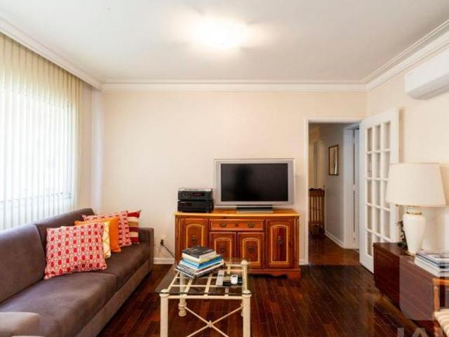 Apartamento com 2 Dormitórios 2 Vagas em Higienópolis