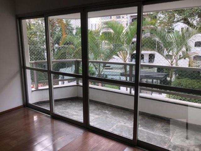 Apartamento com 2 Dormitórios 2 Vagas em Higienópolis