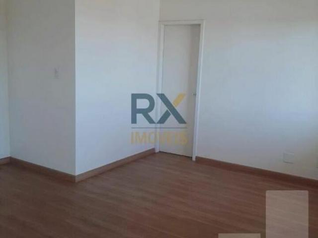 Apartamento com 2 Dormitórios 2 Vagas em Lapa