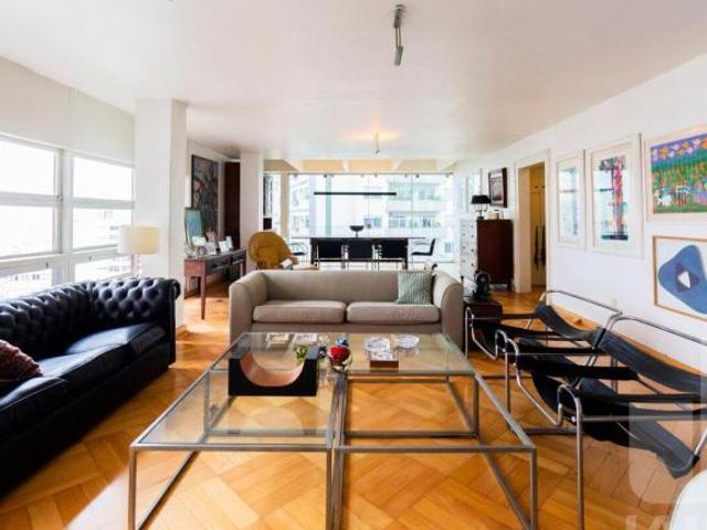 Apartamento com 2 Dormitórios 3 Vagas em Higienópolis