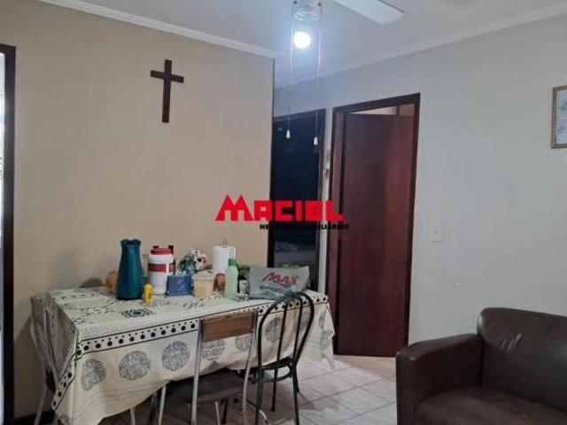 APARTAMENTO COM 2 DORMITÓRIOS UMA VAGA COBERTA TERREO