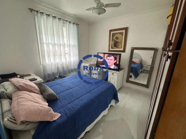 Apartamento com 2 dormitórios, varanda e vaga no Boqueirão
