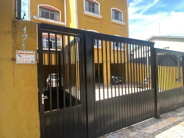 Apartamento com 2 dormitórios, varanda, uma vaga de garagem rotativa