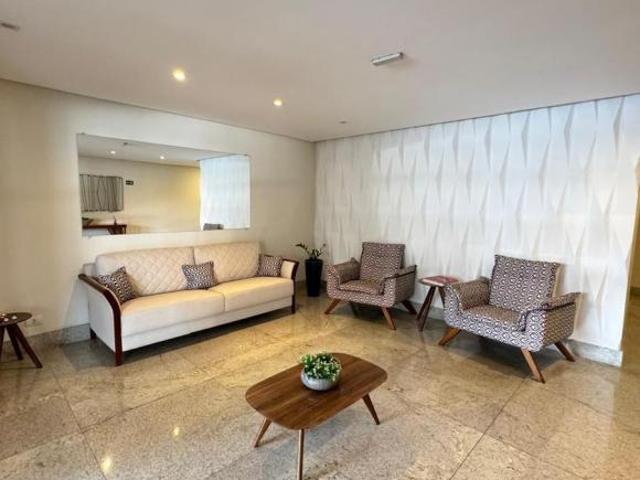 Apartamento com 2 dormitórios a menos de 300 metros dos mar em Praia Grande SP
