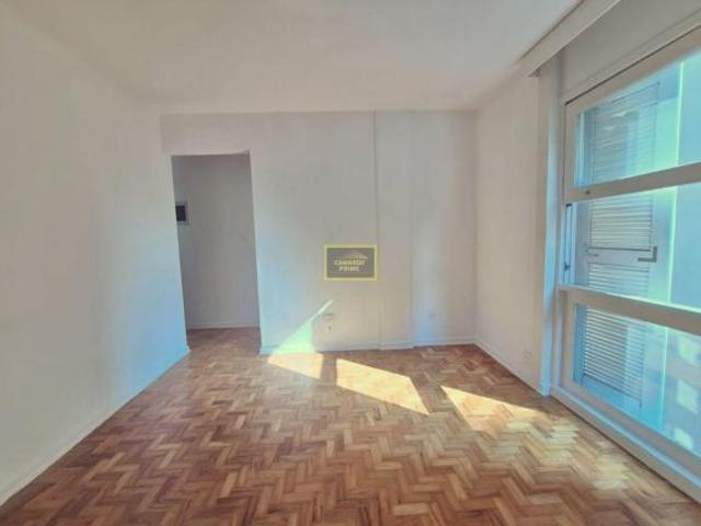 Apartamento com 2 dormitórios à venda na Vila Madalena