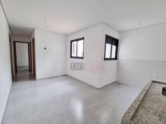 Apartamento com 2 dormitórios a venda na Vila Ré próximo ao Metrô