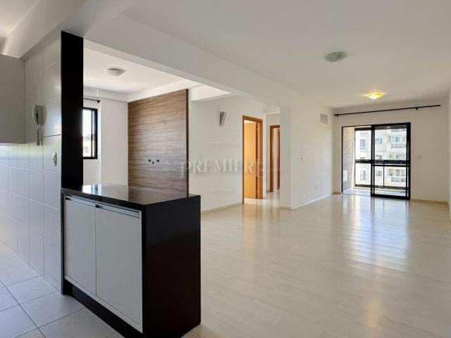Apartamento com 2 dormitórios à venda no Bacacheri