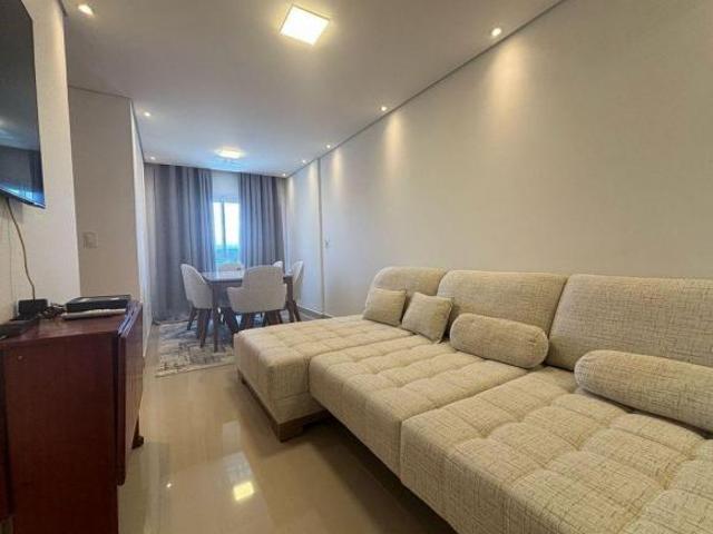 Apartamento com 2 dormitórios À VENDA, no Embaré