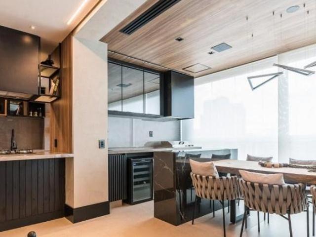 Apartamento com 2 dormitórios á venda no Itaim Bibi