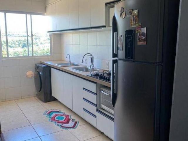 Apartamento com 2 dormitórios à venda por R$ 220.000,00 Floresta Cascavel/PR