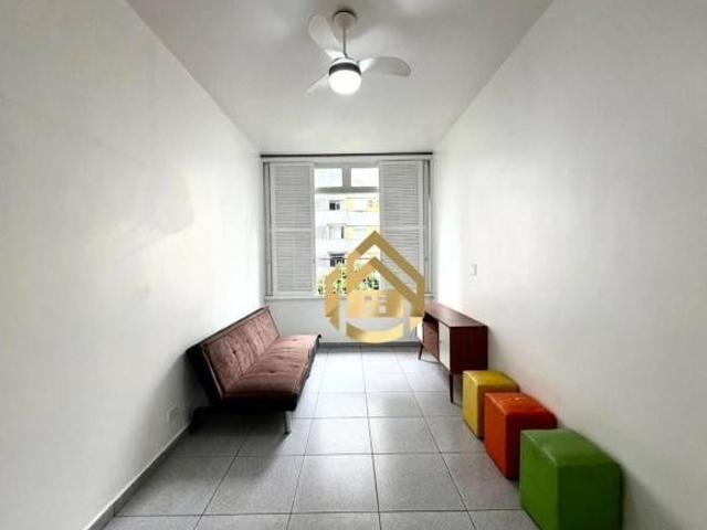 Apartamento com 2 dormitórios à venda por R$ 320.000,00 Praia das Pitangueiras Guarujá/SP