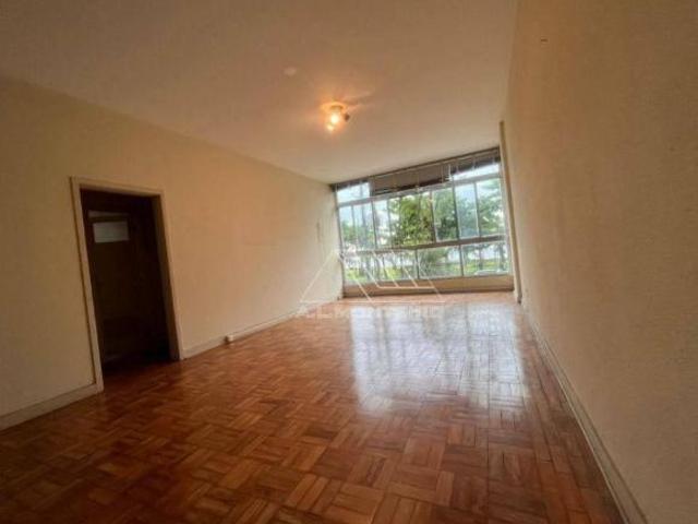 Apartamento com 2 dormitórios à venda por R$ 620.000,00 Embaré Santos/SP