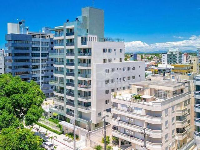 Apartamento com 2 dormitórios à venda por R$ 985.000,00 Centro Guaratuba/PR