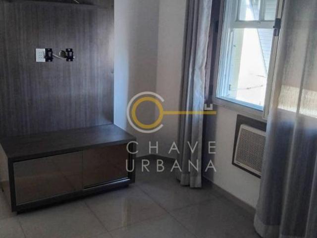 Apartamento com 2 dormitórios à venda, 142 m² por R$ 700.000,00 Boqueirão Santos/SP