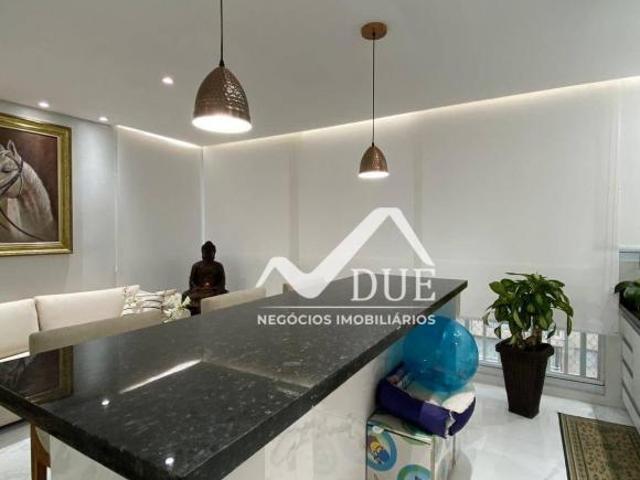 Apartamento com 2 dormitórios à venda, 150 m² por R$ 1.290.000,00 Marapé Santos/SP