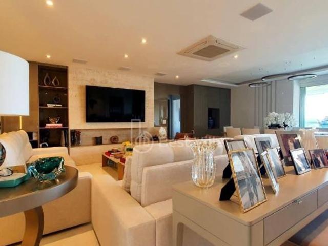 Apartamento com 2 dormitórios à venda, 168 m² por R$ 2.870.000 Alphaville Santana de Parnaíba/SP