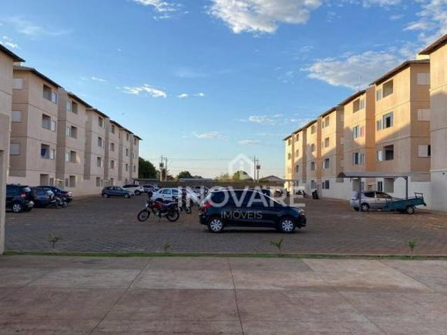 Apartamento com 2 dormitórios à venda, 181 m² por R$ 180.000,00 Alto Da Trindade Itumbiara/GO