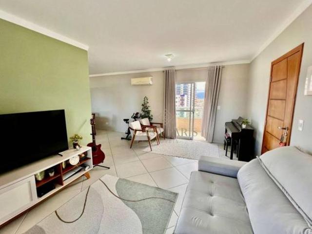 Apartamento com 2 dormitórios à venda, 100 m² por R$ 640.000,00 Vila Guilhermina Praia Grande/SP