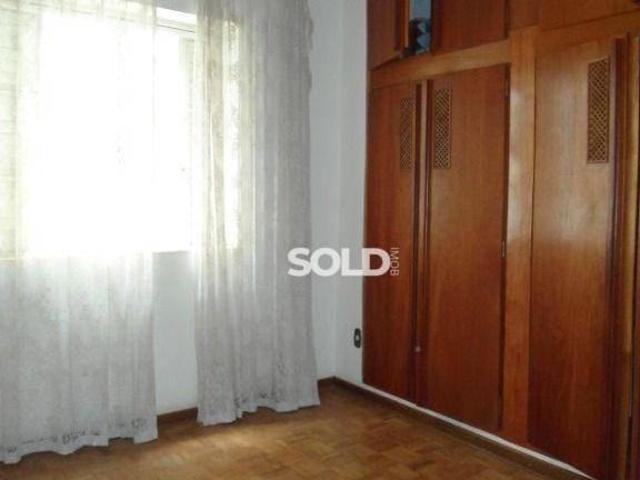 Apartamento com 2 dormitórios à venda, 108 m² por R$ 200.000,00 Centro Franca/SP