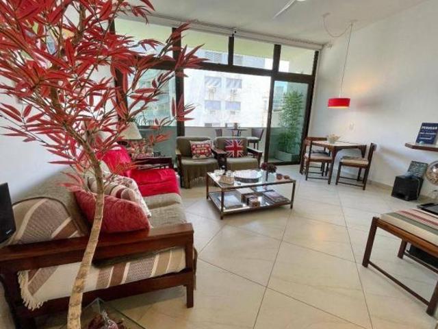 Apartamento com 2 dormitórios à venda, 110 m² por R$ 650.000,00 Pitangueiras Guarujá/SP