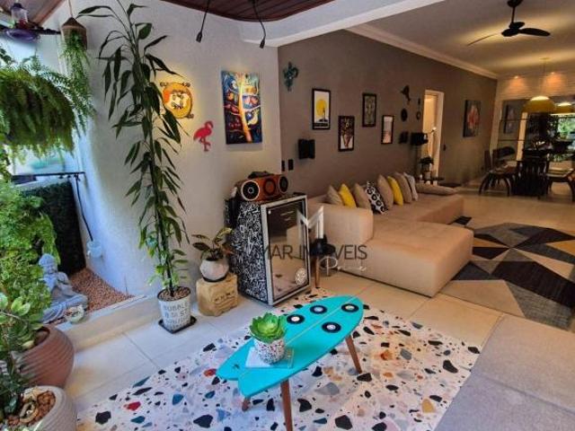 Apartamento com 2 dormitórios à venda, 115 m² por R$ 720.000,00 Pitangueiras Guarujá/SP