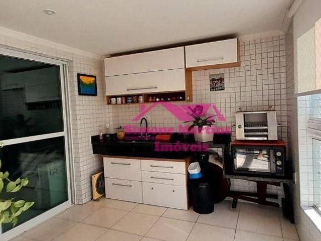 Apartamento com 2 dormitórios à venda, 118 m² por R$ 385.000,00 Centro Mongaguá/SP