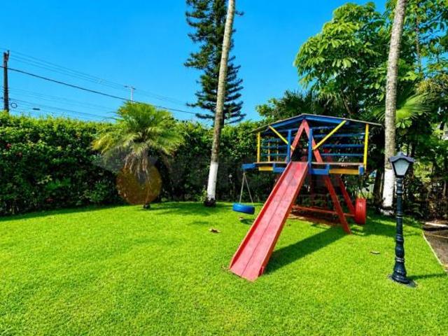 Apartamento com 2 dormitórios à venda, 132 m² por R$ 670.000 Massaguaçu Caraguatatuba/SP