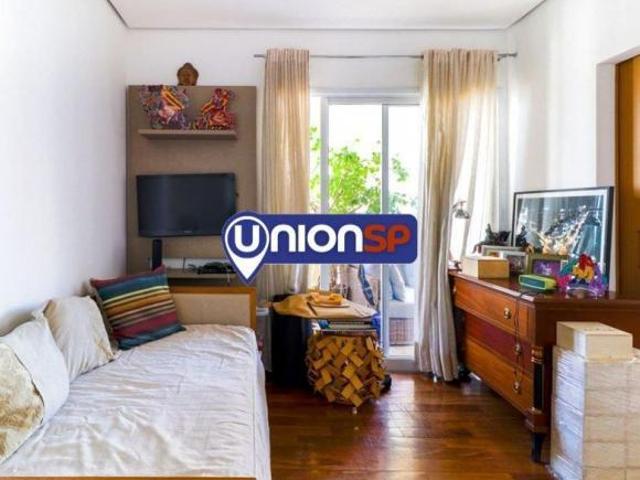 Apartamento com 2 dormitórios à venda, 136 m² por R$ 3.200.000 Cerqueira César São Paulo/SP