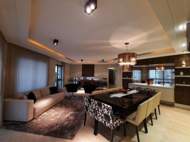 Apartamento com 2 dormitórios à venda, 220 m² por R$ 2.350.000,00 Jardim Aquarius São José dos C