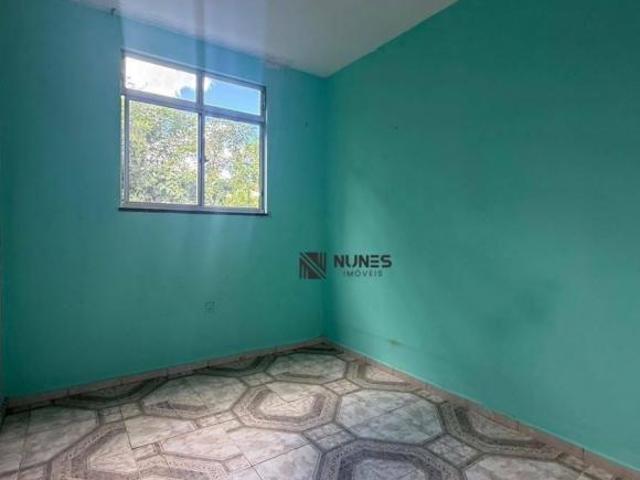 Apartamento com 2 dormitórios à venda, 45 m² por R$ 140.000,00 Previdenciários Juiz de Fora/MG