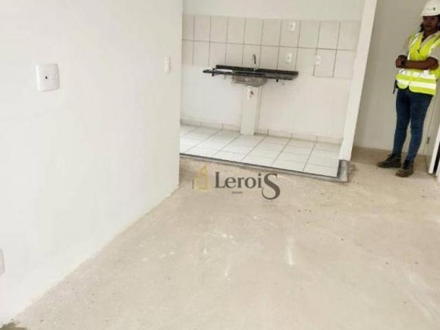 Apartamento com 2 dormitórios à venda, 45 m² por R$ 210.000,00 Condomínio Residencial Gran Club