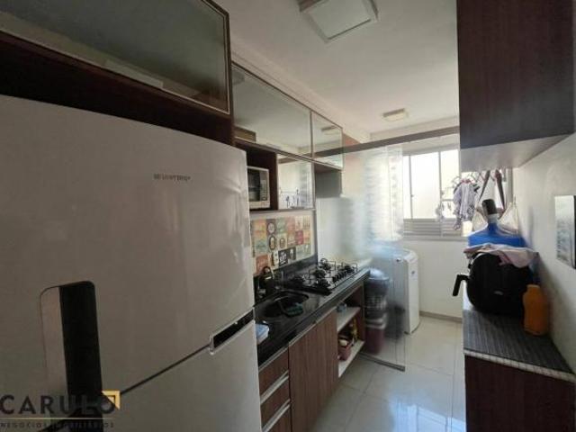 Apartamento com 2 dormitórios à venda, 45 m² por R$ 230.000,00 Parque Yolanda