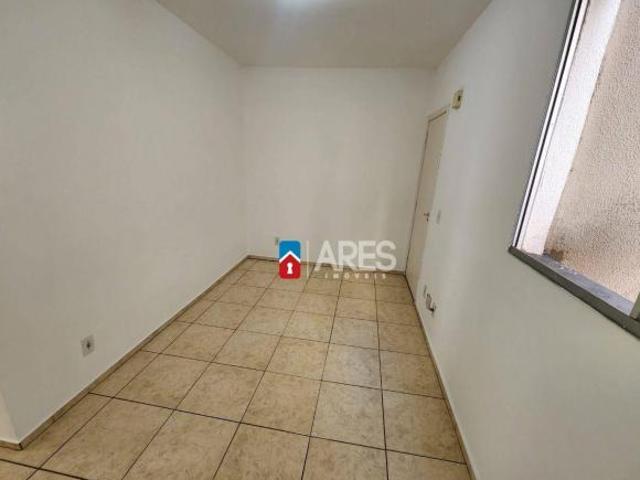 Apartamento com 2 dormitórios à venda, 46 m² por R$ 170.000,00 Loteamento Industrial Machadinho