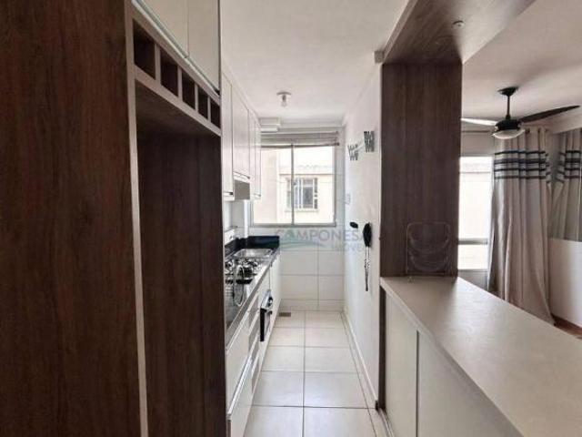 Apartamento com 2 dormitórios à venda, 46 m² por R$ 275.000,00 Conjunto Habitacional Santiago II