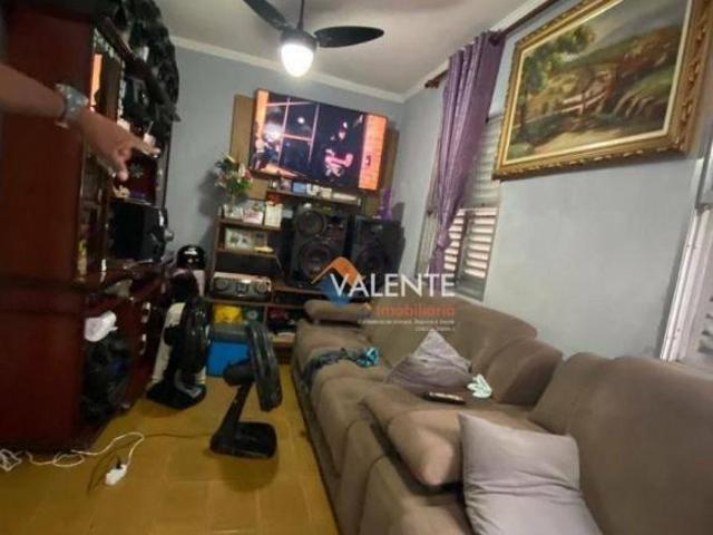 Apartamento com 2 dormitórios à venda, 47 m² por R$ 140.000,00 Castelo Santos/SP