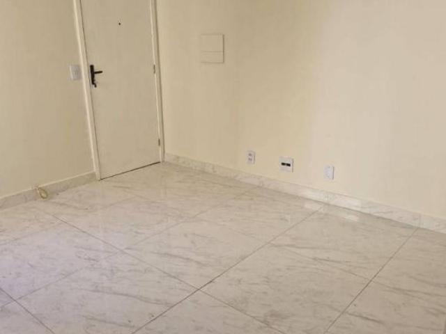Apartamento com 2 dormitórios à venda, 47 m² por R$ 140.000,00 Loteamento Jardim das Estâncias S