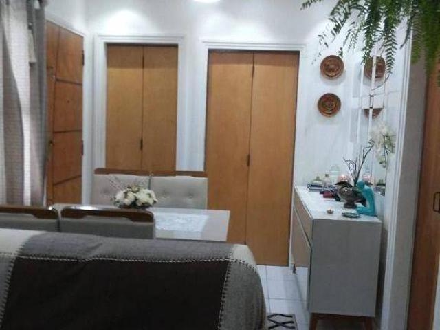 Apartamento com 2 dormitórios à venda, 47 m² por R$ 160.000,00 Castelo Santos/SP