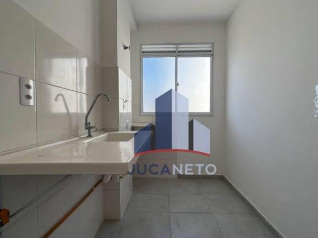 Apartamento com 2 dormitórios à venda, 47 m² por R$ 285.000,00 Vila Nossa Senhora das Vitórias M