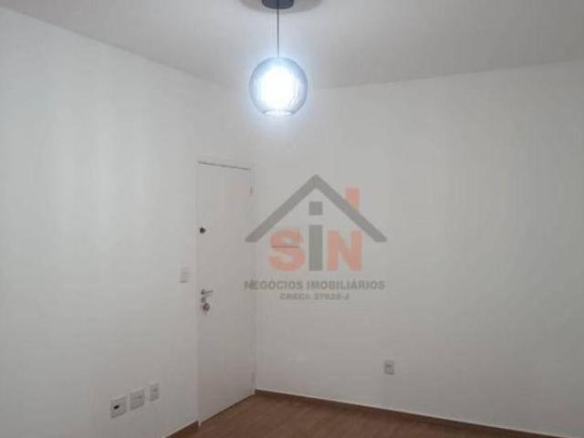 Apartamento com 2 dormitórios à venda, 47 m² por R$ 285.000,00 Centro Arujá/SP
