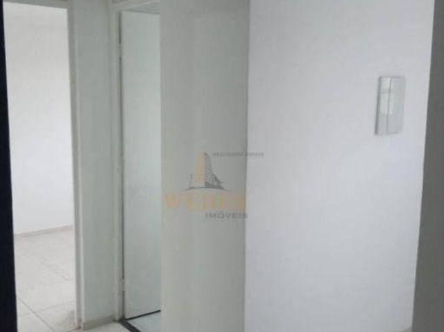 Apartamento com 2 dormitórios à venda, 48 m² por R$ 210.000,00 Jardim Mirna Taboão da Serra/SP