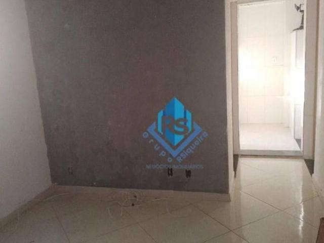 Apartamento com 2 dormitórios à venda, 49 m² por R$ 150.000,00 Jardim Santo André Santo André/SP