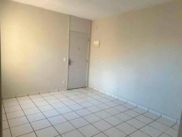Apartamento com 2 dormitórios à venda, 49 m² por R$ 150.000 Residencial Jerônimo de Camargo II C