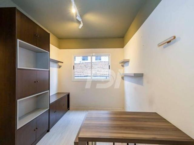 Apartamento com 2 dormitórios à venda, 42 m² por R$ 365.000,00 Centro Curitiba/PR
