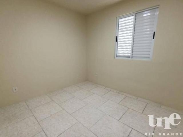 Apartamento com 2 dormitórios à venda, 42 m² Vila Braz Rio Grande/RS