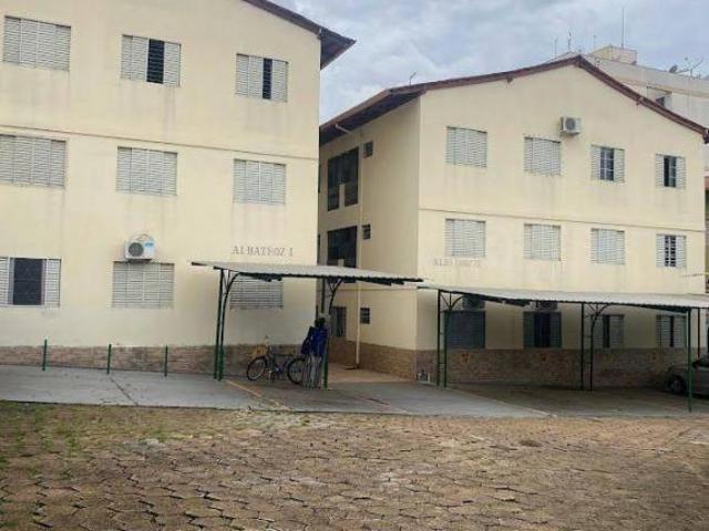 Apartamento com 2 dormitórios à venda, 55 m² por R$ 155.000,00 Centro Caldas Novas/GO