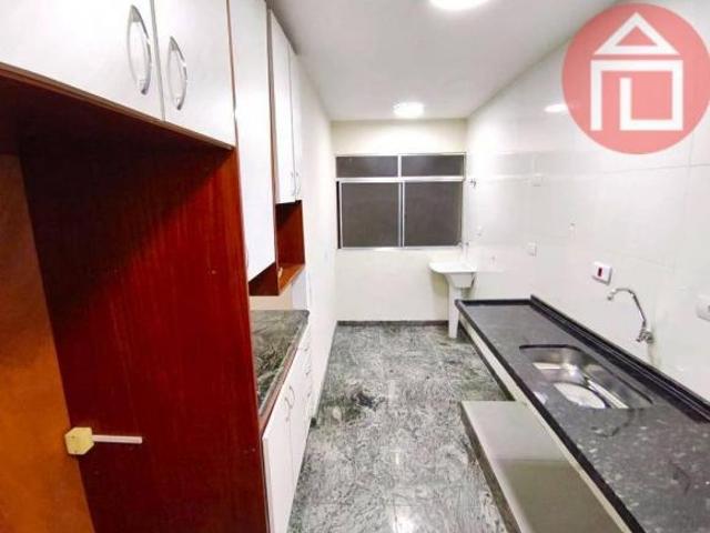 Apartamento com 2 dormitórios à venda, 56 m² por R$ 300.000,00 Condomínio Residencial Colinas da M
