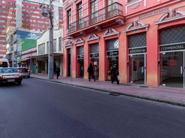 Apartamento com 2 dormitórios à venda, 57 m² por R$ 990.000,00 Centro Curitiba/PR