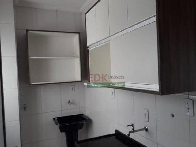 Apartamento com 2 dormitórios à venda, 58 m² por R$ 265.000,00 Centro Taubaté/SP