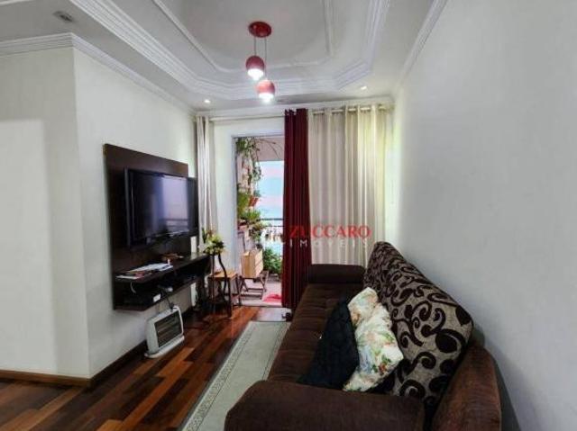 Apartamento com 2 dormitórios, sendo 1 suíte e 2 vagas de garagem